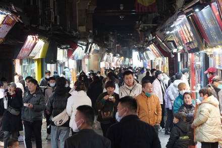 People Saunter On Furong Street Jinan Editorial Stock Photo - Stock ...