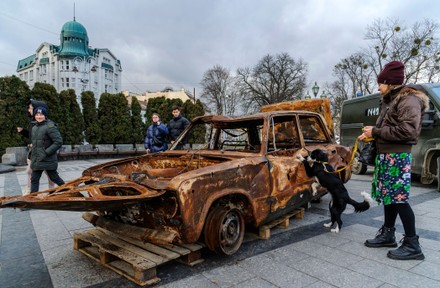 People Look Destroyed Cars That Were Editorial Stock Photo - Stock ...