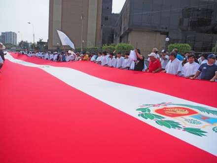 500 Peruvian flag Stock Pictures, Editorial Images and Stock Photos ...