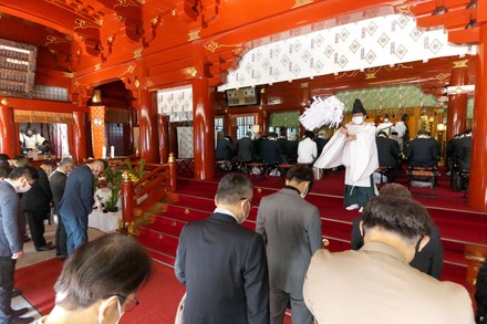 Shinto Priest Performs Oharai Ritual Purification Editorial Stock Photo ...