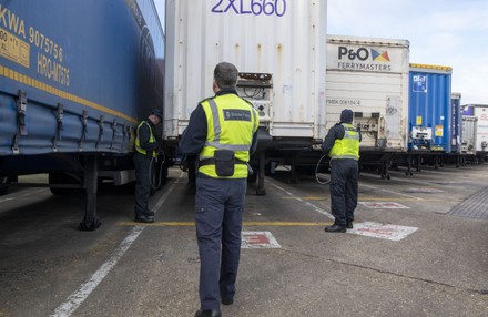 Border Force Thames Purfleet Teminal Border Editorial Stock Photo ...