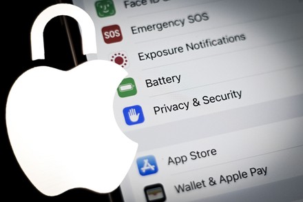Iphone Privacy Security Settings Seen This Editorial Stock Photo ...