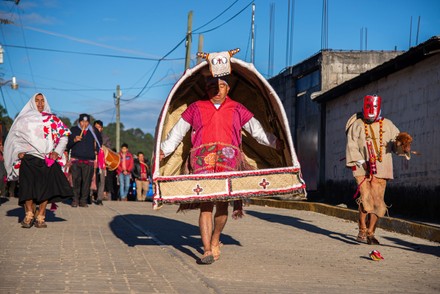 Tzotzil Indigenous People Participate Procession Three Editorial Stock ...