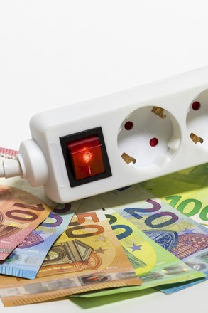3,000 Euro currency banknotes Stock Pictures, Editorial Images and ...