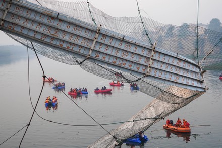 Rescuers On Boats Searching Machchhu River Editorial Stock Photo ...
