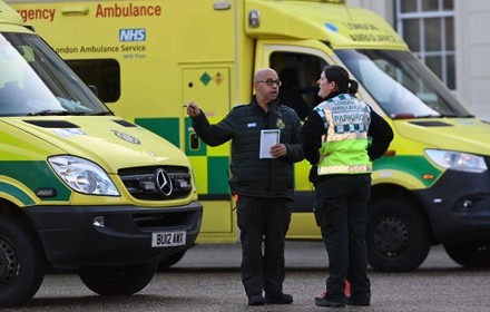 Nhs Ambulance Staff Outside Wellington Barracks Editorial Stock Photo ...