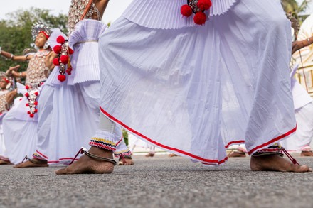 Ves Mangalya Graduation Ceremony Kandyan Dancers Editorial Stock Photo ...