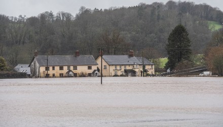 Anchor Inn Pub Flooded Exebridge On Editorial Stock Photo - Stock Image ...