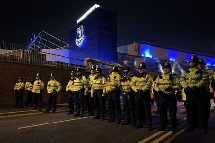 Everton Fans Welcome Team Coach Arrives Editorial Stock Photo - Stock ...