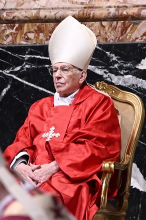 500 Cardinal giovanni battista re Stock Pictures, Editorial Images and ...
