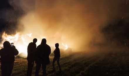 Residents Watch Annual Bonfire Discarded Christmas Editorial Stock ...