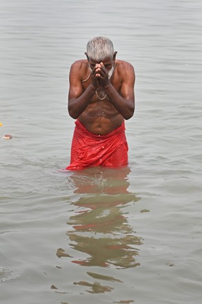 Pilgrims Doing Pranam Time Holy Bath Editorial Stock Photo - Stock ...