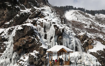 Tourists Enjoy Near Frozen Waterfall Drang Editorial Stock Photo ...