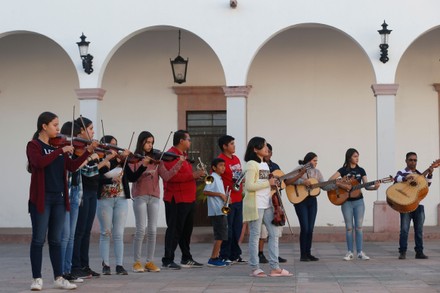 Students Rehearse Their Instruments Regional Mariachi Editorial Stock ...