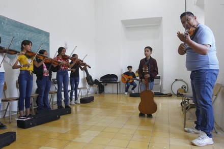 Students Rehearse Their Instruments Regional Mariachi Editorial Stock ...