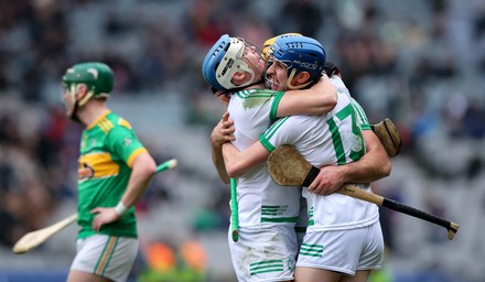 Ballyhale Shamrocks Vs Dunloy Cuchullains Ballyhales Editorial Stock ...