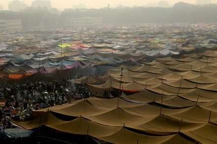 Muslim Devotees Gather Worlds Secondlargest Congregation Editorial ...