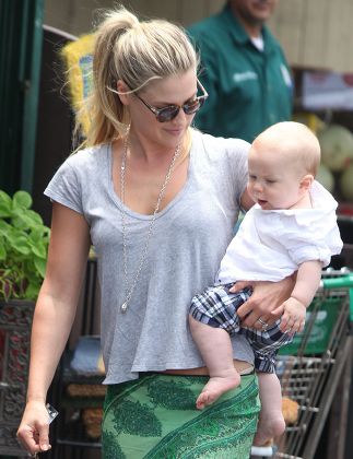 __COUNT__ imágenes de Ali Larter with baby Theodore Hayes MacArthur at ...