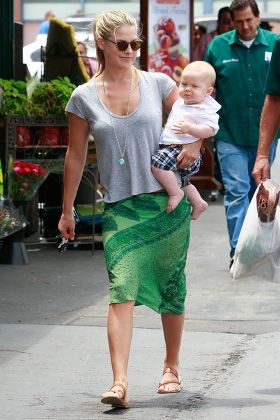 __COUNT__ imágenes de Ali Larter with baby Theodore Hayes MacArthur at ...