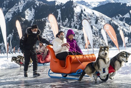 People Ride Sled Tianchi Scenic Area Editorial Stock Photo - Stock ...