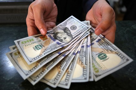 Foreign Currency Dealer Counts Us Dollars Editorial Stock Photo - Stock ...