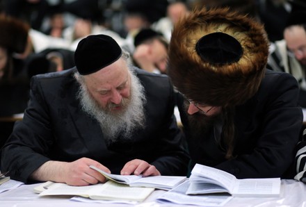 Orthodox Hasidic Jews Meet Celebrate Birthday Editorial Stock Photo ...