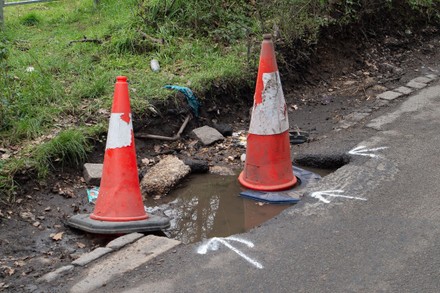 Potholes On Country Lane Wexham Buckinghamshire Editorial Stock Photo ...