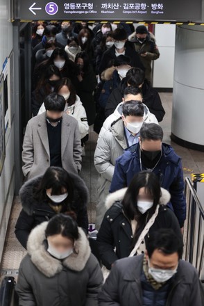 People Wearing Masks Walk Subway Station Editorial Stock Photo - Stock ...