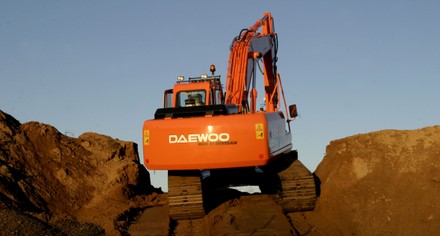 15 Daewoo excavator Stock Pictures, Editorial Images and Stock Photos ...
