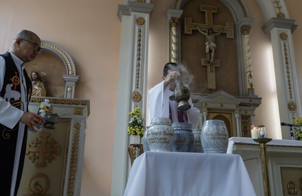 Catholic Priest Confers Blessing On Cremated Editorial Stock Photo ...