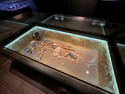 Visitors Observe Treasure Chalcolithic Necropolis Varna Editorial Stock ...