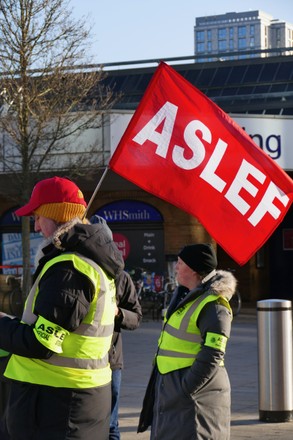 Official Aslef Picket Line Outside Station Editorial Stock Photo ...