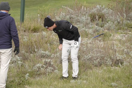 Jason Bateman Eyes His First Putt Editorial Stock Photo - Stock Image ...