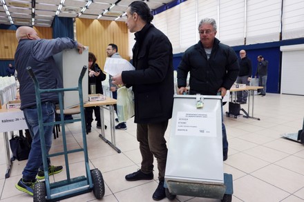 Polling Station Officials Take Delivery Ballot Editorial Stock Photo ...