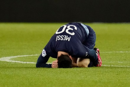 Lionel Messi Psg Goes Down Injured Editorial Stock Photo - Stock Image ...