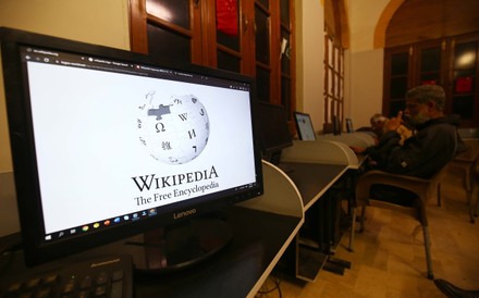 Computer Showing Blocked Internet Access Wikipedia Editorial Stock ...