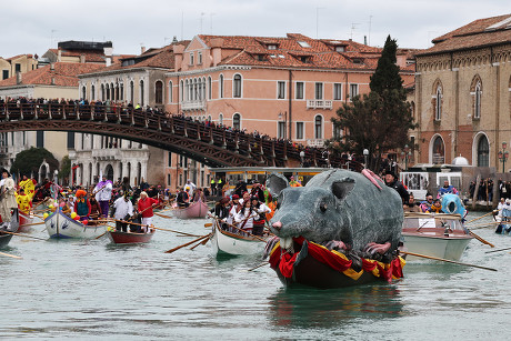 View Shows Balloons Flying Wharf Rat Editorial Stock Photo - Stock ...