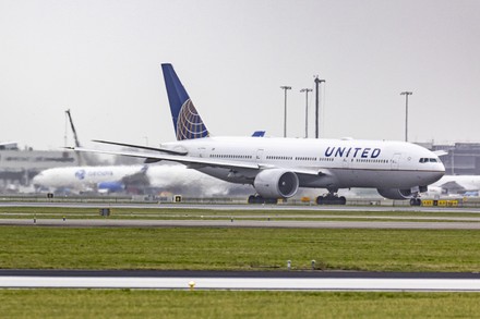 89 Triple jet engine Stock Pictures, Editorial Images and Stock Photos ...