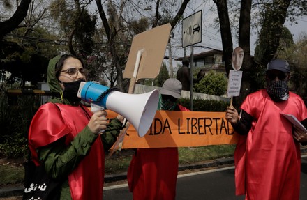 Members Iranian Community Mexico Demonstrate Outside Editorial Stock ...