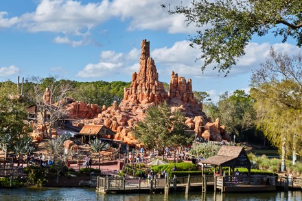 750 Disney walk in Stock Pictures, Editorial Images and Stock Photos ...