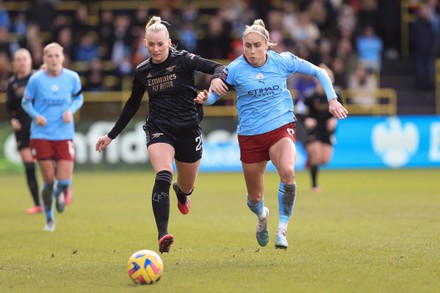 Arsenals Stina Blackstenius Battles Citys Steph Editorial Stock Photo ...