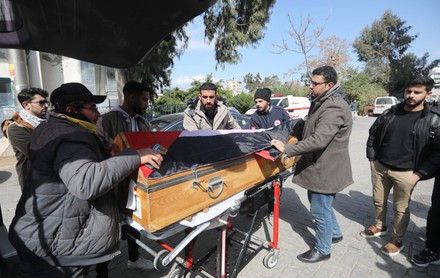 Relatives Palestinian Youssef Darabih Who Died Editorial Stock Photo ...