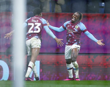 Michael Obafemi Burnley Celebrates Scoring Goal Editorial Stock Photo ...