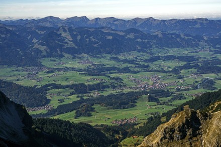2,000 Alpine village Stock Pictures, Editorial Images and Stock Photos ...