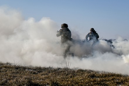 Soldiers Run Through Smoke Training Session Editorial Stock Photo ...