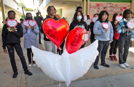 Students Silver Lakes Middle School Attend Editorial Stock Photo ...