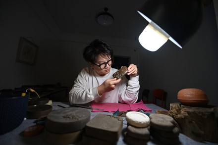 Lin Xiaolin Checks Quality Chengni Inkstone Editorial Stock Photo ...