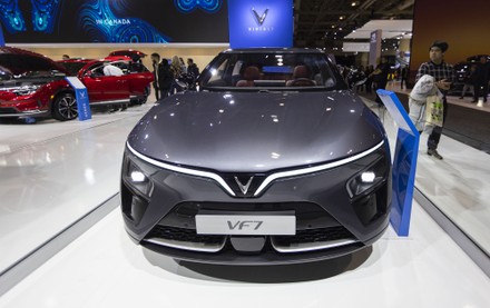 Vinfast Vf7 Electric Vehicle Seen During Redaktionelles Stockfoto ...