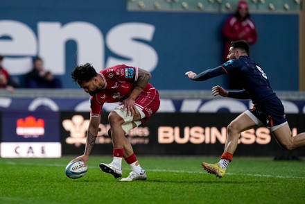 Scarlets Vs Edinburgh Rugby Vaea Fifita Editorial Stock Photo - Stock ...
