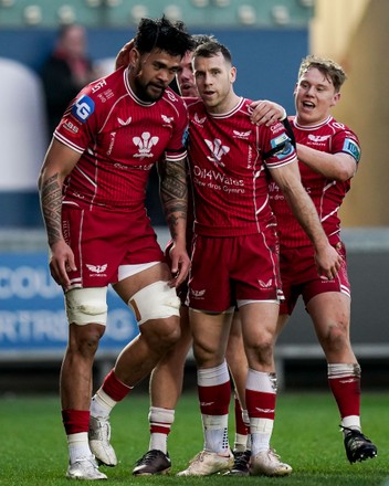 Scarlets Vs Edinburgh Rugby Charlie Savala Editorial Stock Photo ...